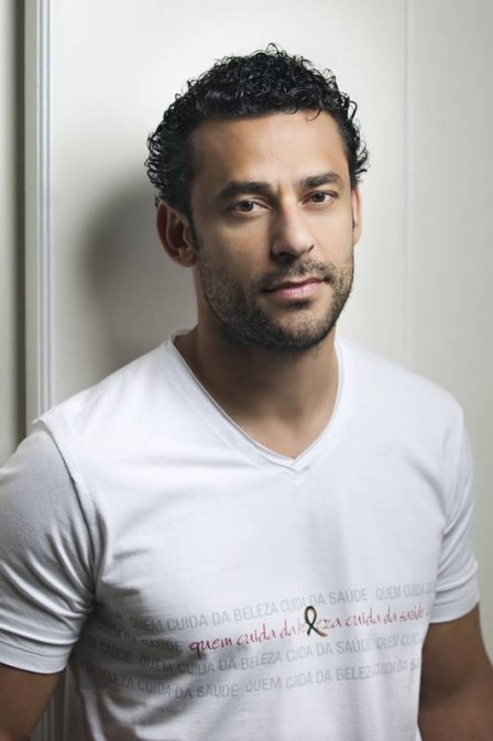 Fluminense: Fred ilustra calendário ao lado de estrelas da TV