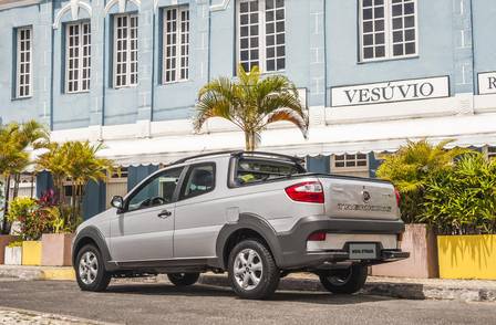Fiat Strada chega à linha 2015 comemorando 1 milhão de unidades ...
