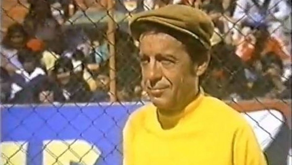 Relembre a trajetória de Roberto Bolaños, o Chaves