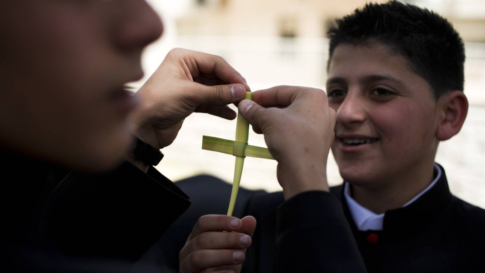 Cristãos celebram o Domingo de Ramos pelo mundo