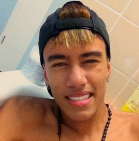 Sósia de Neymar usa a sua semelhança com o craque brasileiro para ...