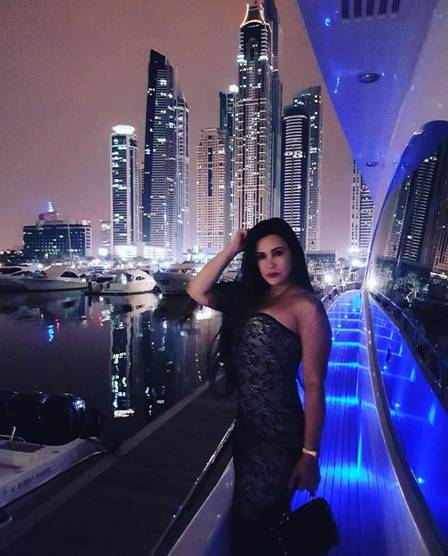 Tati Neves, a morena que dormiu com Bieber, se muda para Dubai e diz ...