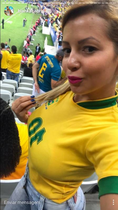 Musa Do Vasco Diz Que Não Planejou Topless Em Jogo Do Brasil ‘só Fui 9528