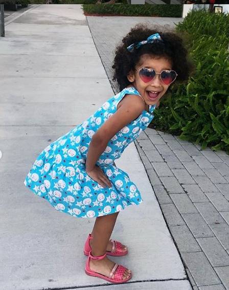 Filha de Naldo e Moranguinho, Maria Victoria faz sucesso como mini ...