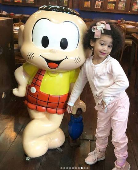 Filha de Naldo e Moranguinho, Maria Victoria faz sucesso como mini ...