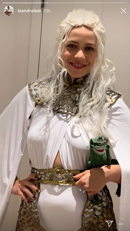 Leandra Leal se fantasia de personagem de 'Game of Thrones' em festa ...