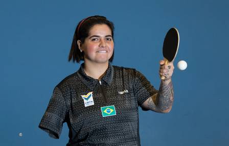 Amputada do braço direito após vacina mal aplicada, Bruna Alexandre ...