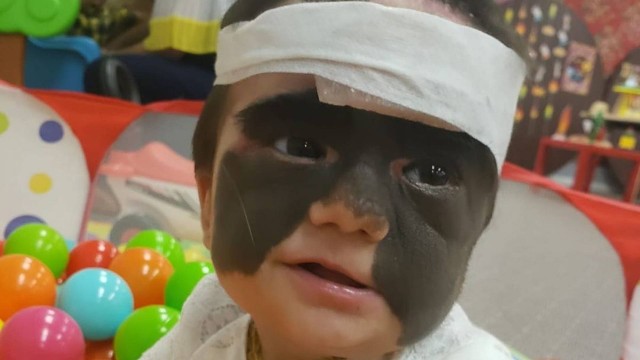 Brasileira comemora doação anônima que completa valor para tratamento ...