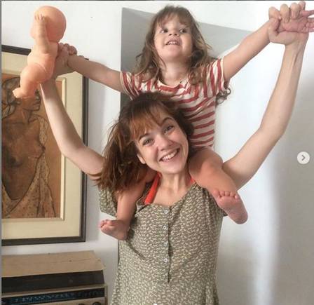 Amor de mãe na vida real: Cacá Ottoni posta fotos fofas da filha e ...