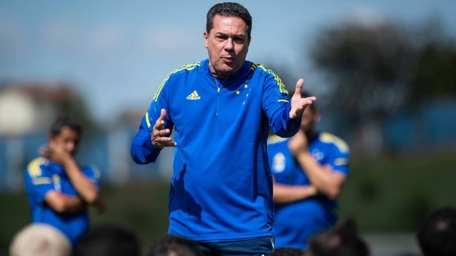 Como Luxemburgo deu nova cara ao Cruzeiro e, mesmo suspenso, pode ...