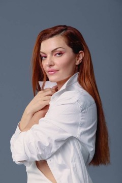 Atriz Mayana Neiva se lança como cantora e diretora, e prepara segundo ...