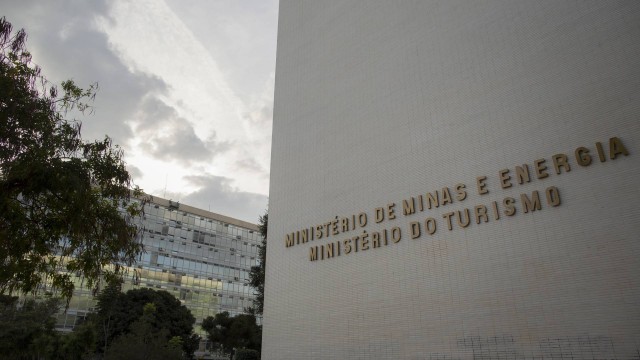 MME inicia busca para por substituto de Landim no conselho da Petrobras