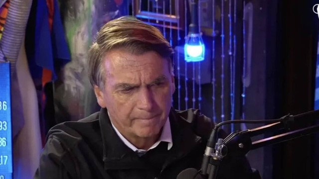 Bolsonaro Bate 1 4 Milhão De Espectadores Simultâneos Em Podcast E