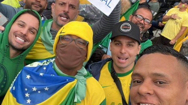 Amigo que esteve com Robinho em manifestação bolsonarista está em ...