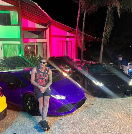 Carros de luxo pagos no pix, joias, jatinhos e cachês milionários ...