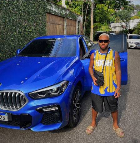 Carros de luxo pagos no pix, joias, jatinhos e cachês milionários ...