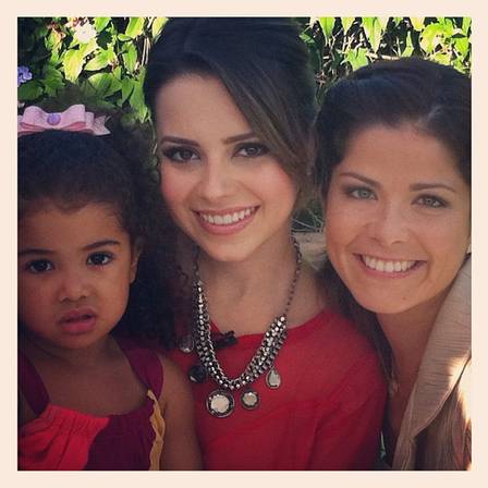 Sandy grava ‘Superbonita’ com Samara Felippo