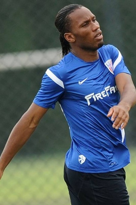 Drogba sente falta de jogar na Inglaterra e sonha ser campeão na China