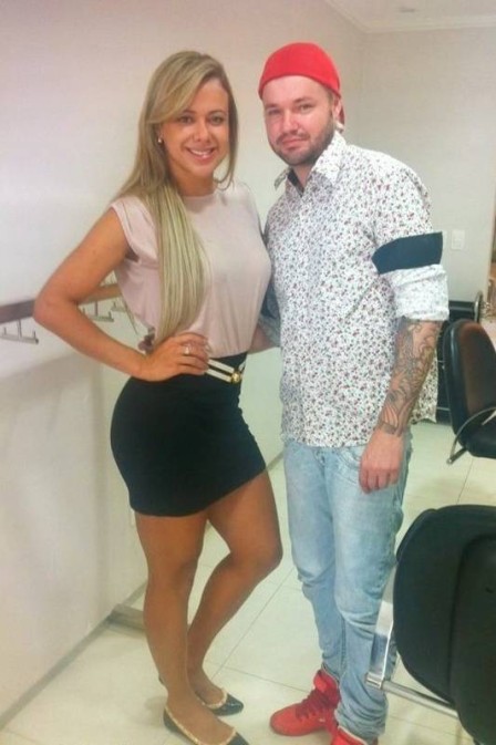 Cibelle Ribeiro, apontada como affair de Romário, fica mais loura para ...