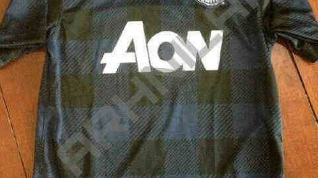A possível nova camisa do Manchester United, nas cores de um rival italiano