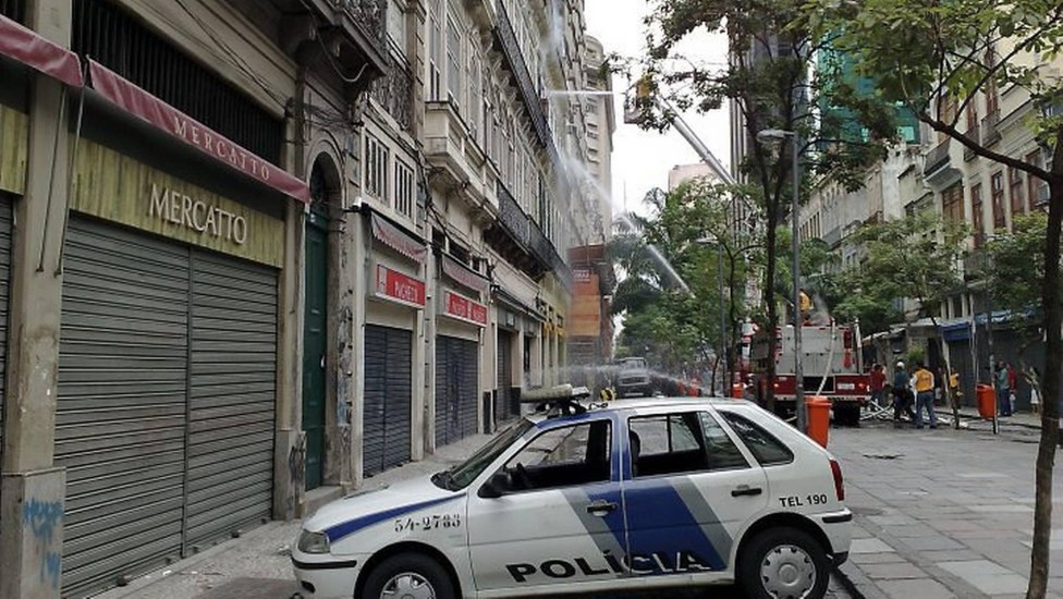 Fogo em lojas no Centro do Rio