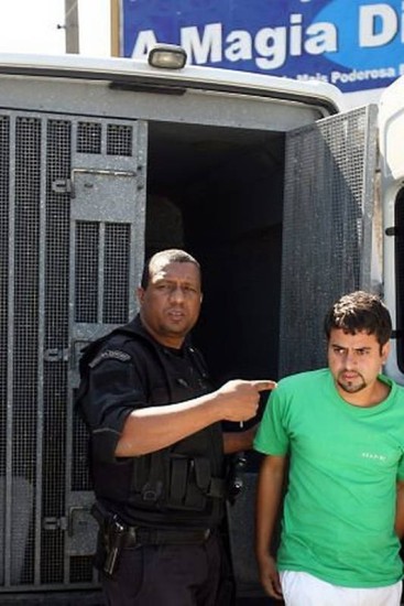 Presidiário faz prova de gari