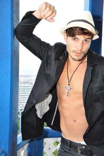 'BBB 13': Veja fotos de André desde a infância